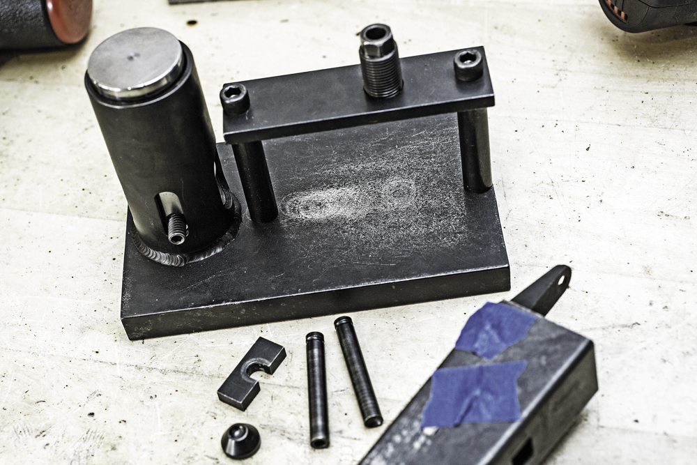 AKM Build Project: From Poland With Love | RECOIL