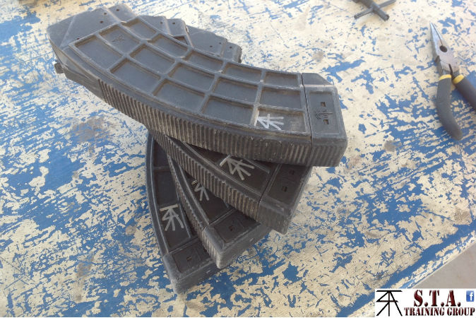 OpEd: Magpul AK MOE PMAG vs. US Palm AK30 mag | RECOIL