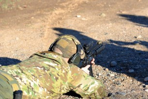 The Rifle Mag as a Monopod | RECOIL