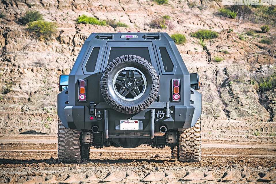 Poaching Rhinos - Rhino GX | RECOIL