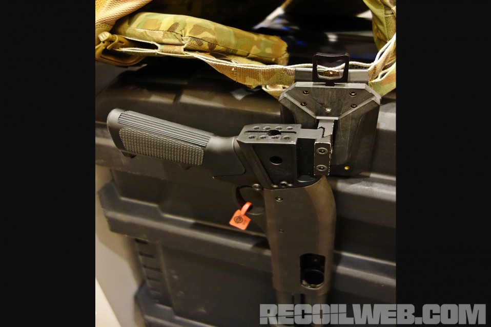 [SHOT Show 2017] Bad Company Tactical R2S - Rapid Retention System | RECOIL