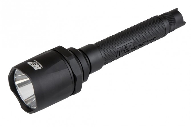 [SHOT Show 2017] Smith & Wesson Launches New Flashlights | RECOIL