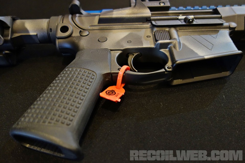 [SHOT 2017] VLTOR Puts the AR in Art | RECOIL