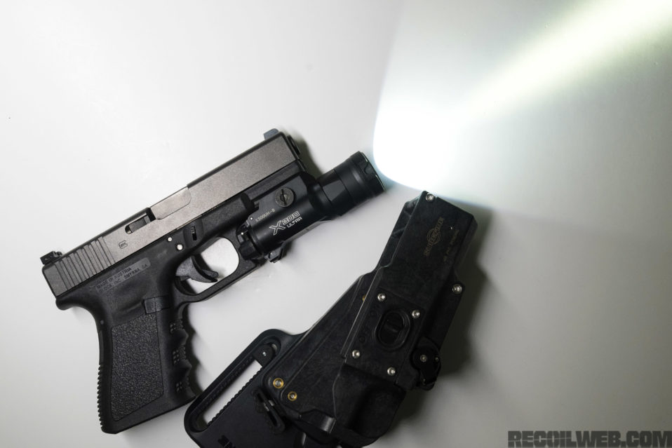 Surefire HD1-R Holster and X300UH-B Light Combo | RECOIL