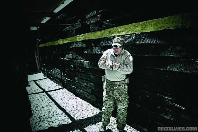 An Assaulter's Guide to Hallways | RECOIL