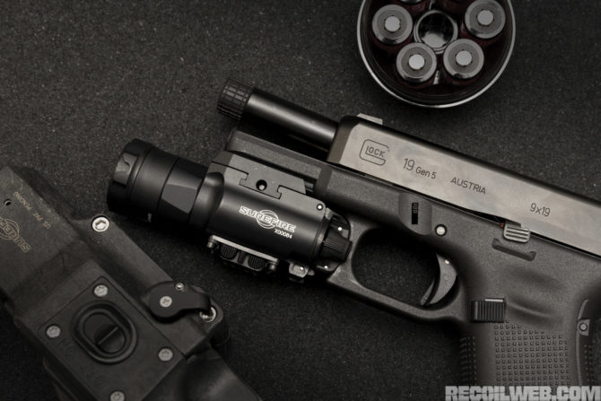 Surefire XH35: 1,000 Lumens on Your Pistol | RECOIL