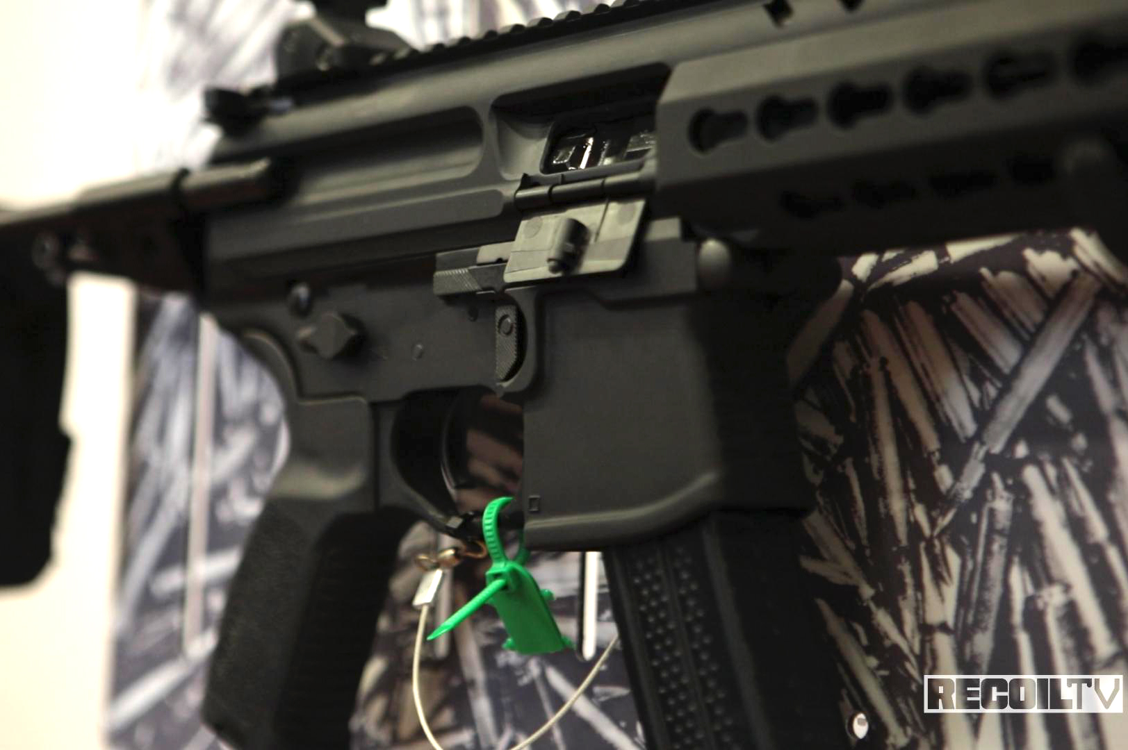 [WATCH] RECOILtv NRA 2018: SIG Sauer Competition Ready MPX | RECOIL