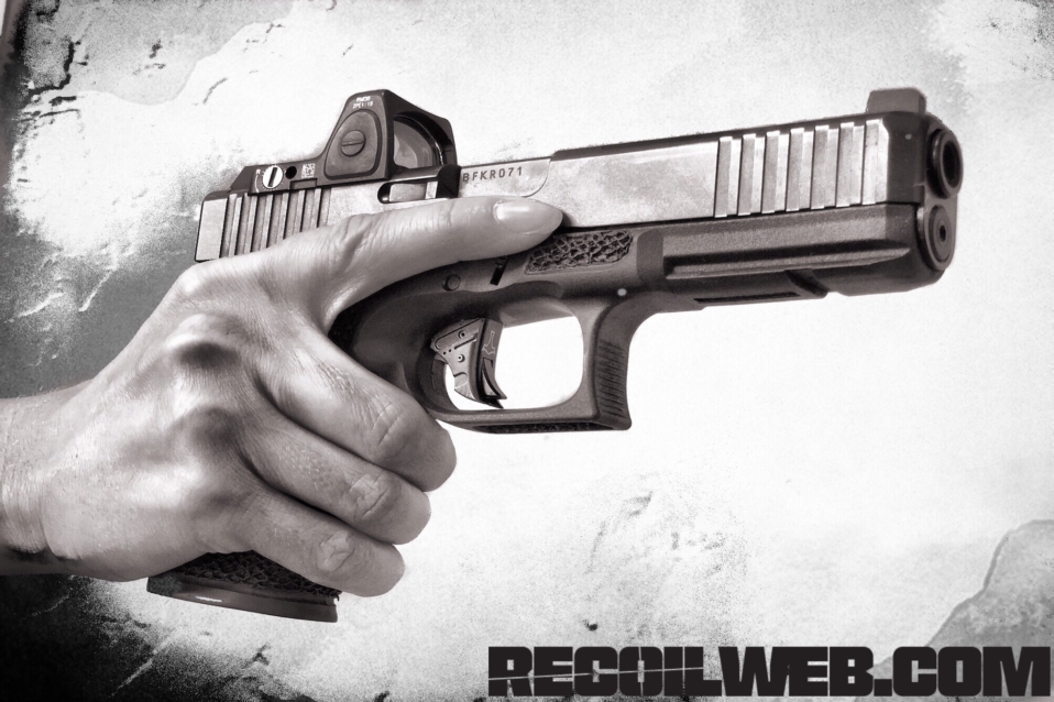 Three Inviolable Rules of Trigger Finger Discipline | RECOIL