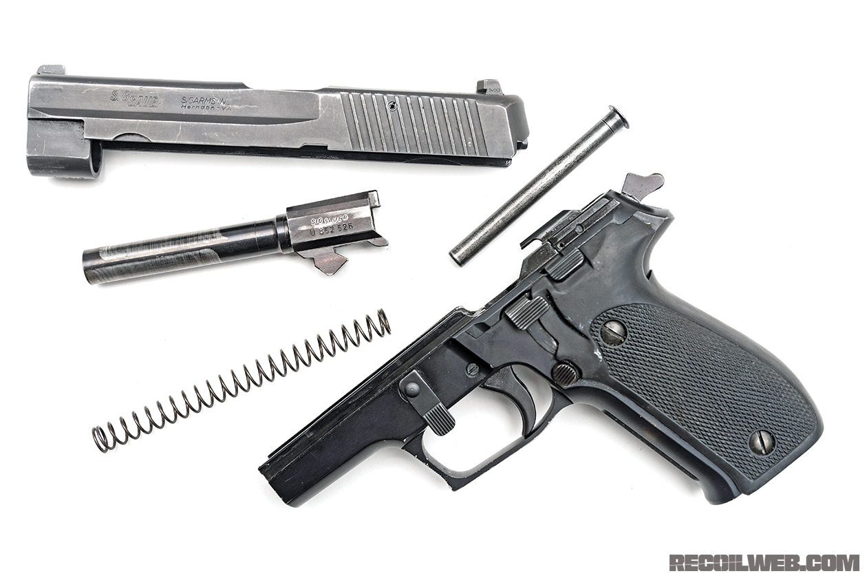 An Old Dog With New Tricks - SIG SAUER P226 | RECOIL