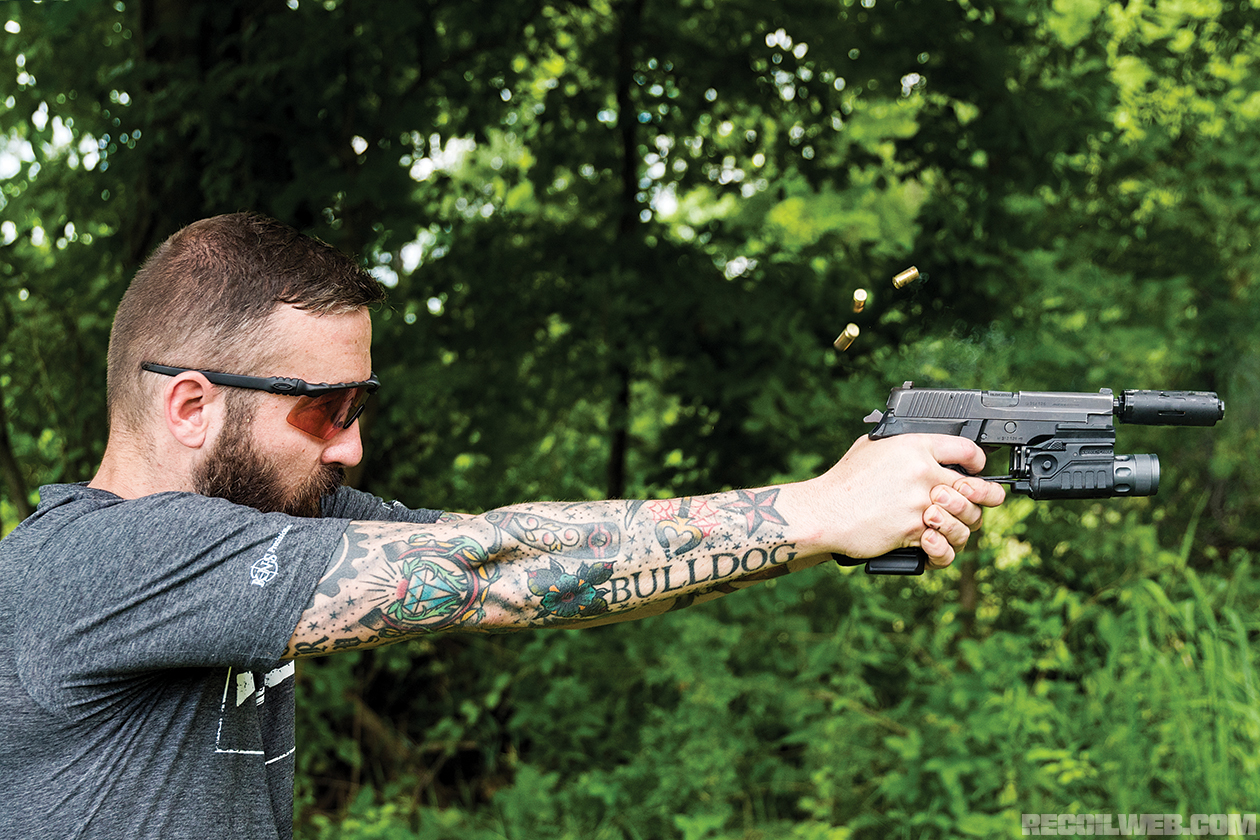 An Old Dog With New Tricks - SIG SAUER P226 | RECOIL