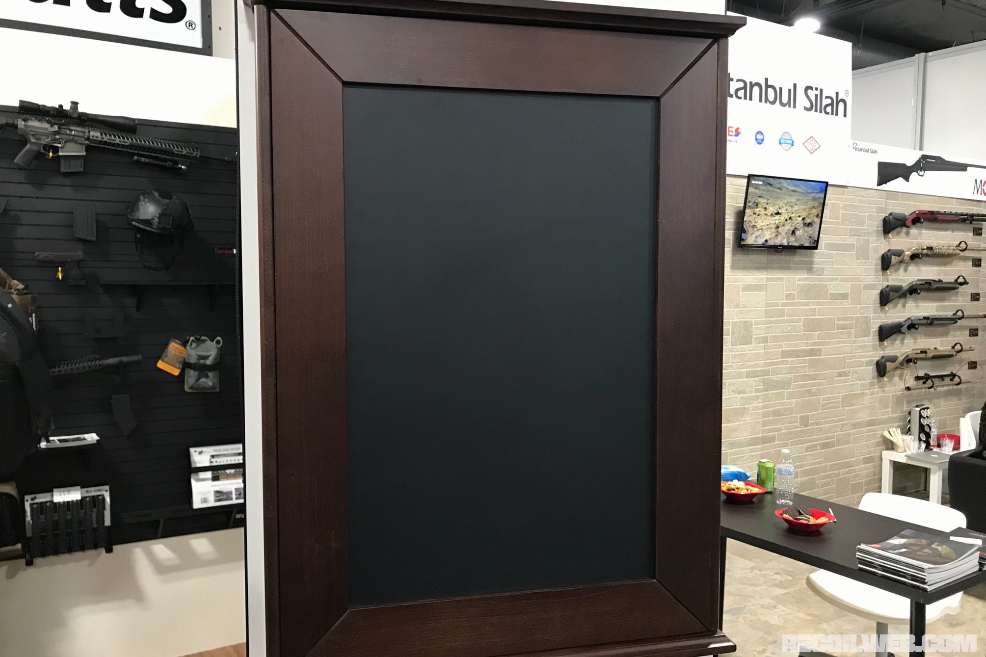 Hidden in Plain Site with Tactical Walls | RECOIL