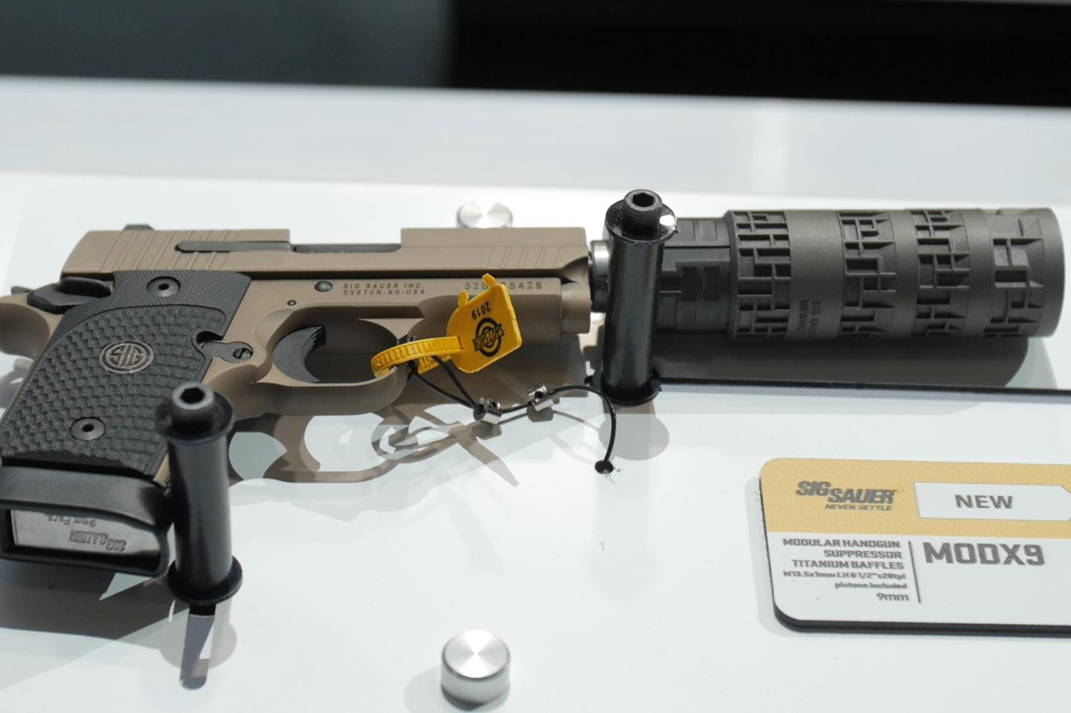 RECOILtv Shot Show 2019: Sig Sauer MODX | RECOIL