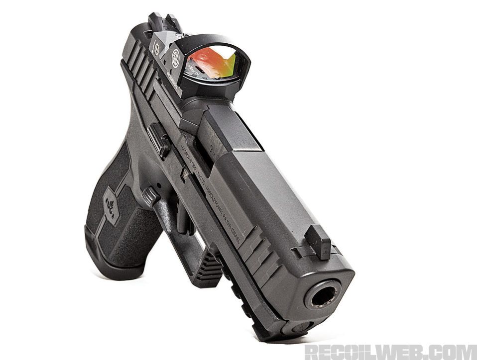 IWI Masada: The Simple Israeli 9mm Pistol Does the Job | RECOIL