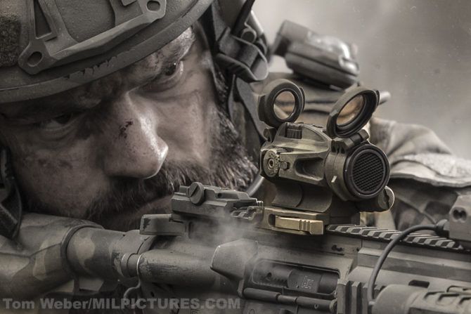 New Aimpoint CompM5b Adds Ballistic Drop Compensation | RECOIL