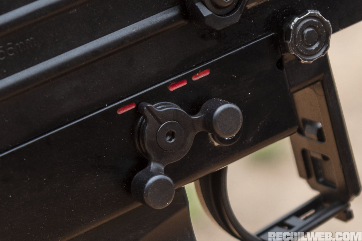 From Singapore with Love: Ultimax 100 Mk8 LMG, SAR-21 Bullpup | RECOIL