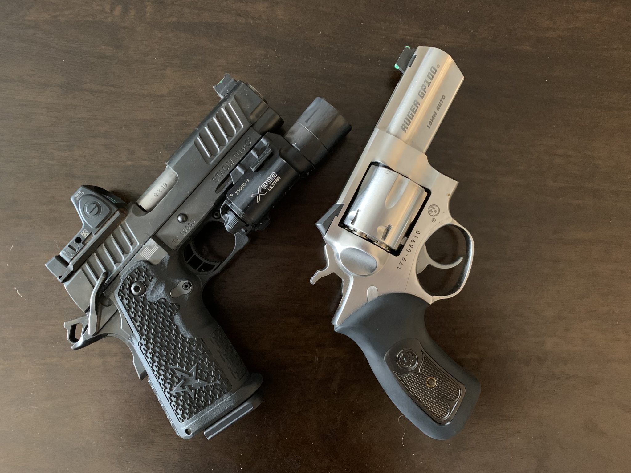 A Revolver for Concealed Carry? EDC — | RECOIL