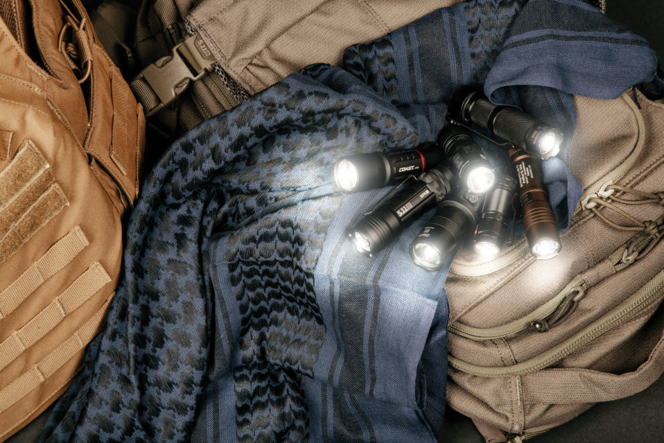 Minimalist Guide to EDC Flashlight Options | RECOIL