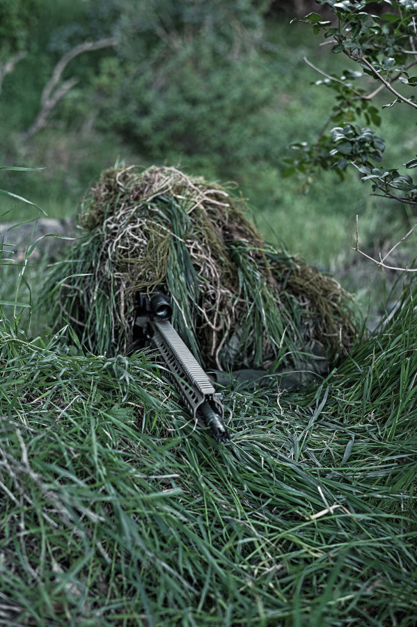 Hidden In Plain Sight: Camouflage & Movement From A USMC Scout Sniper ...