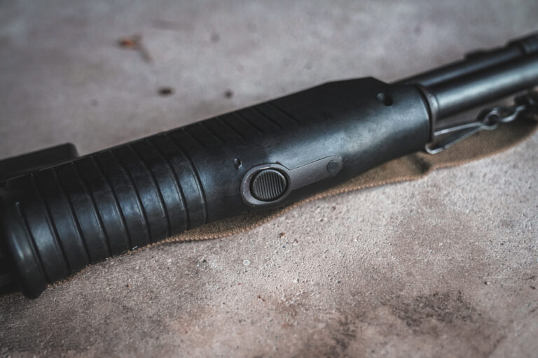 Franchi SPAS 12 Autoloading Shotgun: Clever Girl [Review] | RECOIL