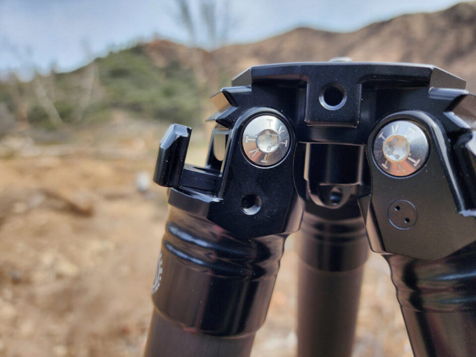 Best Hunting Tripods For Spotting And Shooting [2023 Complete Guide ...