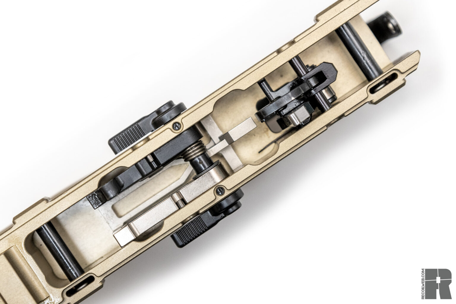 Folding Firepower: B&T KH9 Covert [Hands-On Review] | RECOIL