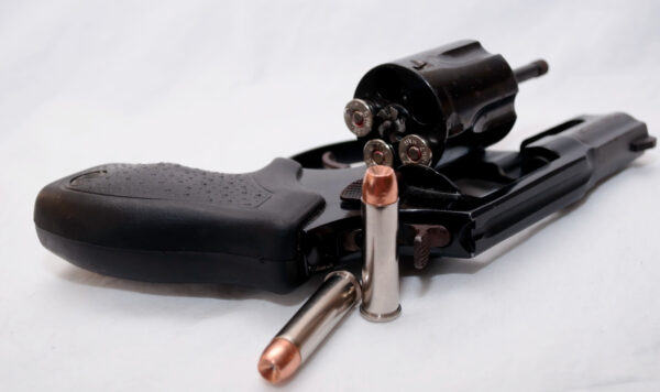38 Special Vs 357 Magnum: Complete Guide | RECOIL