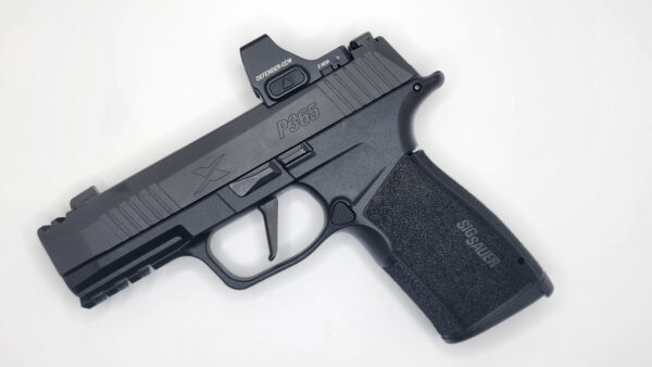 SIG Sauer P365 XMACRO COMP: Skinny Compact CCW [Hands-On Review] | RECOIL