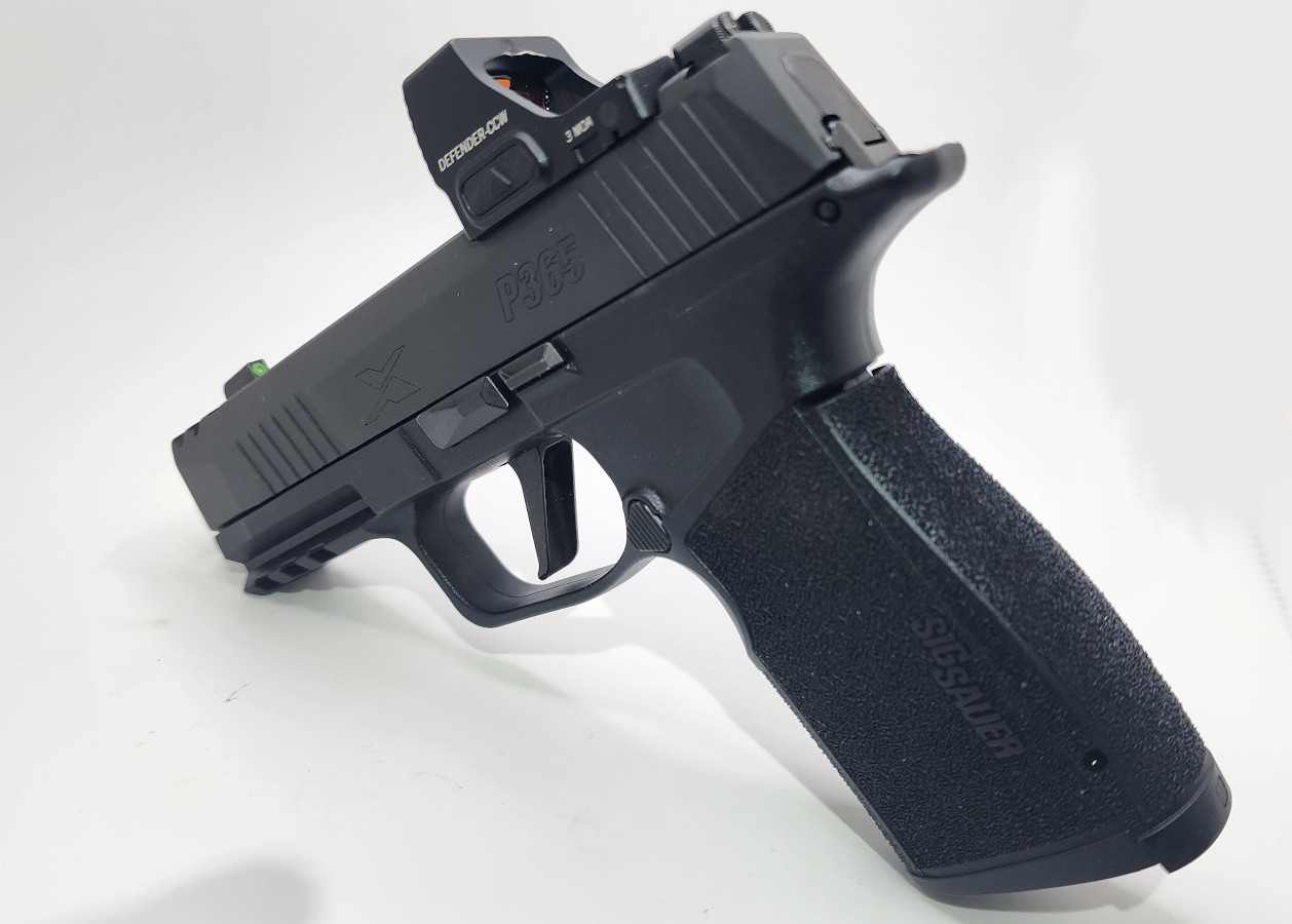 SIG Sauer P365 XMACRO COMP: Skinny Compact CCW [Hands-On Review] | RECOIL