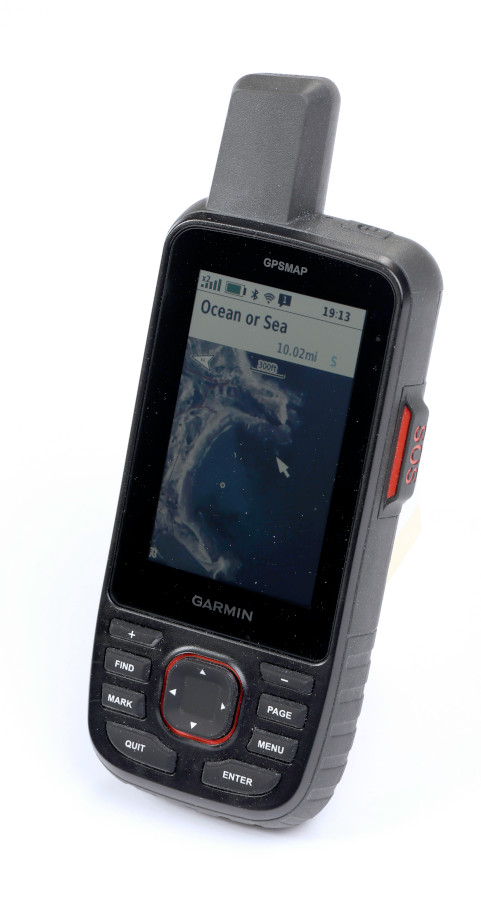 Garmin GPSMAP 67i: Coms & Nav All-In-One [Hands-On Review] | RECOIL
