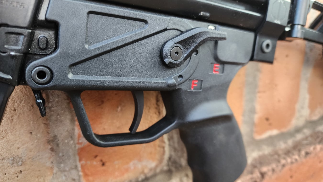 Military Arms Corporation MAC 5: Best MP5 Clone Available? | RECOIL