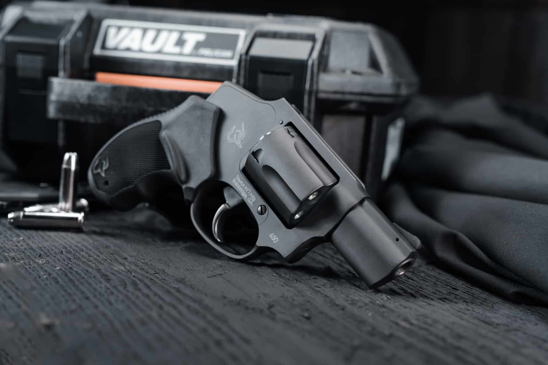 [FIRST LOOK] NEW Taurus 650 Shrouded Hammer CCW .357 Mag Revolver | RECOIL