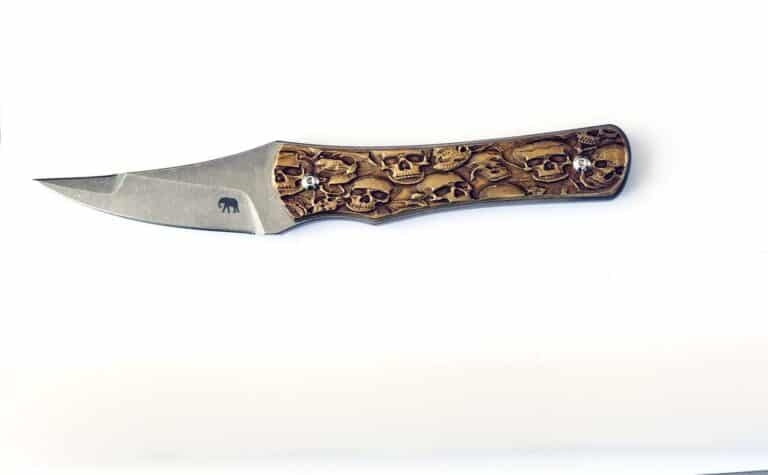 Best Tanto Knives For EDC [Buyer's Guide 2025] | RECOIL